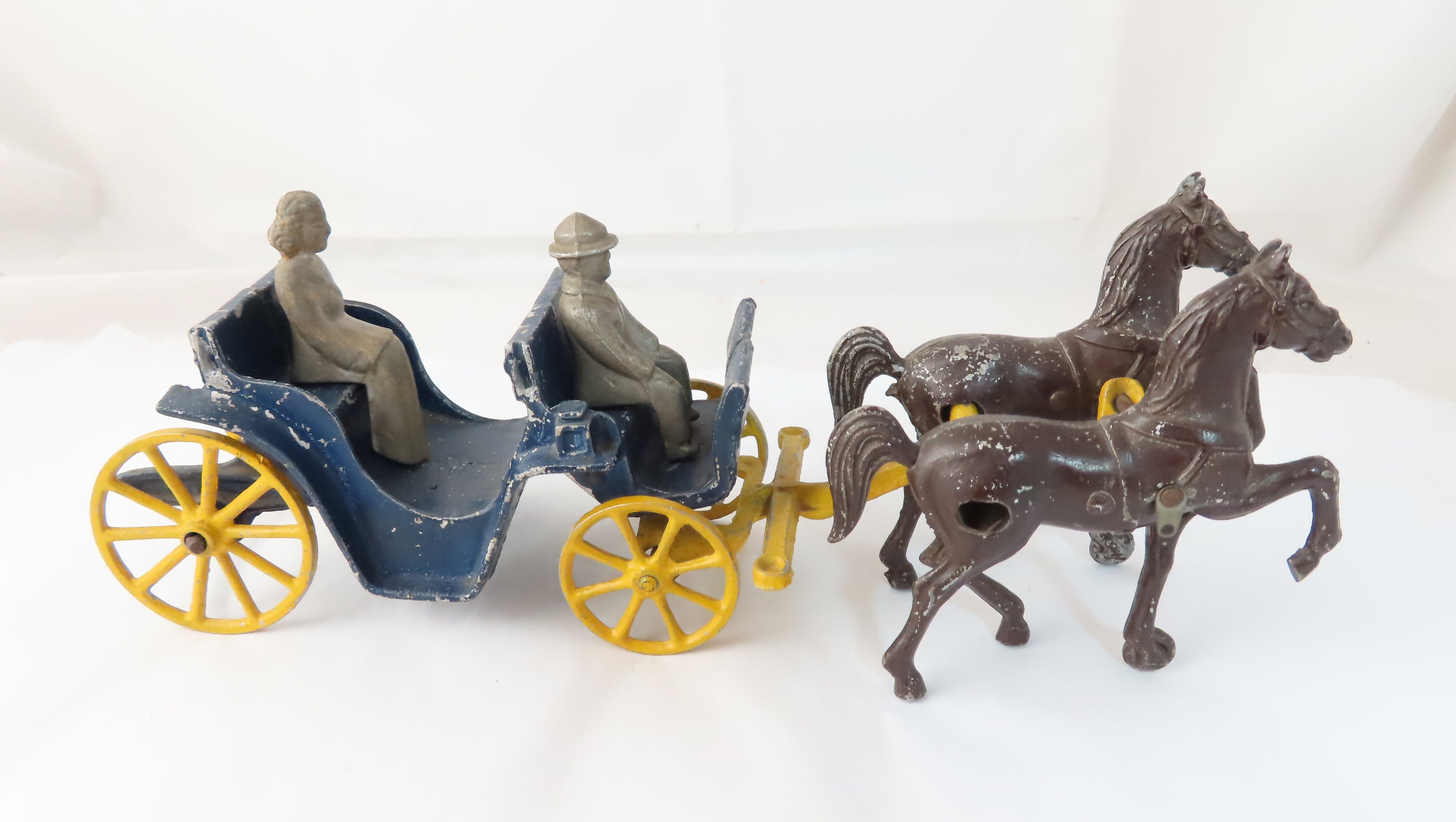 Antique Cast Iron Horse Drawn Carriage Toy – Rocky's Gold Silver & Antiques